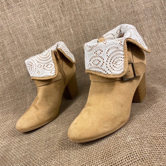 Shoes | Womens Booties Tan White Lace Super Cute Unique Sz 7 | Poshmark